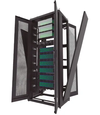 Cabines, Racks, Painéis e Caixas Elétricas para aplicações Indoor e Outdoor